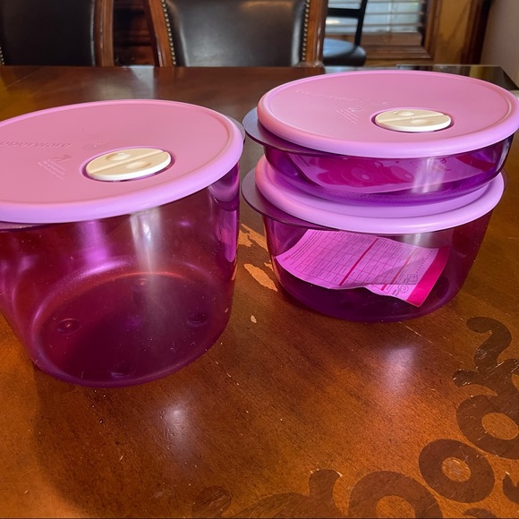 Tupperware | Kitchen | Tupperware Vent N Serve Round Containers Set ...
